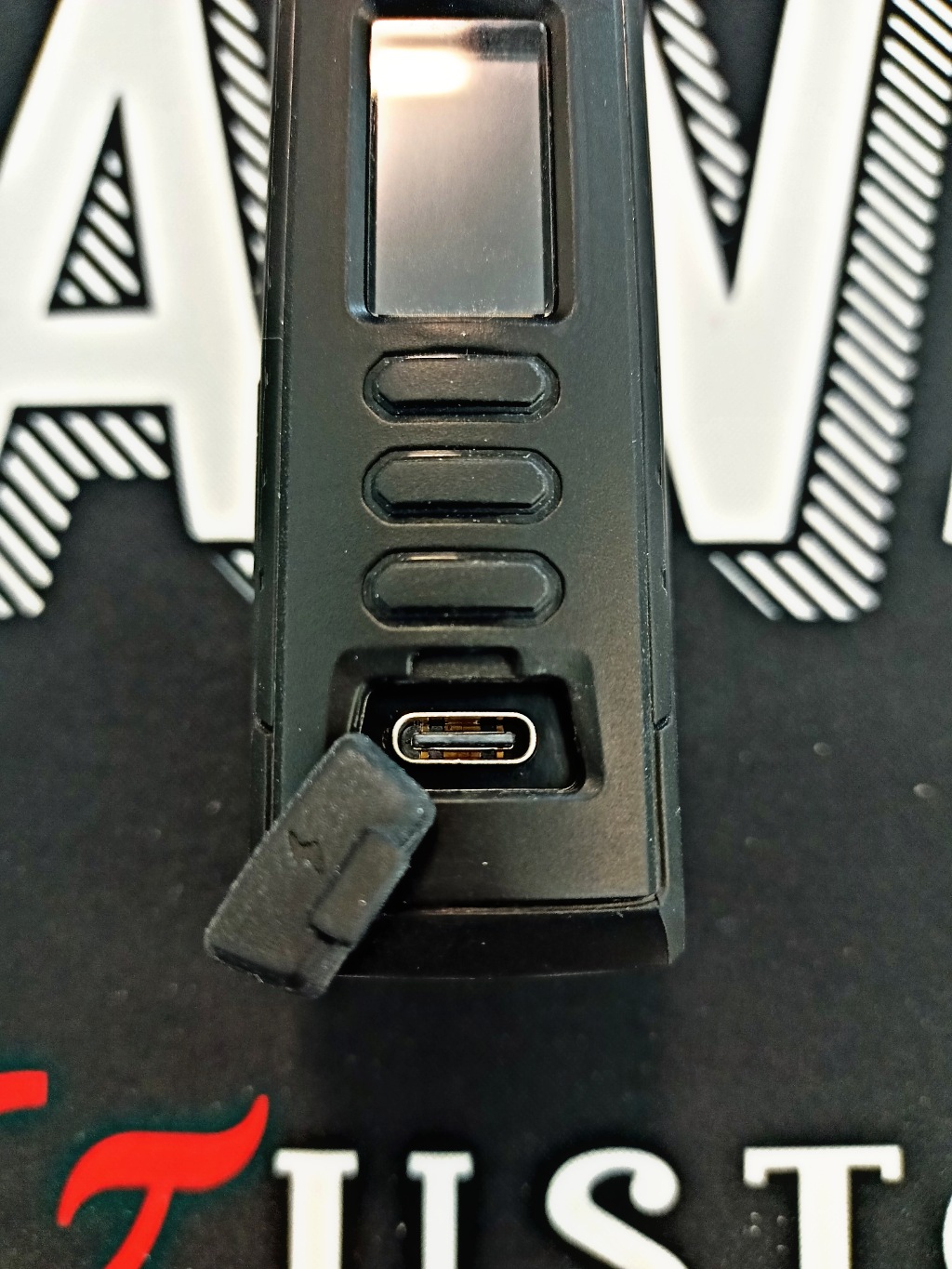 HYPERION DNA 100C LOST VAPE : LE MOD HIGH END À TOUTE ÉPREUVE.